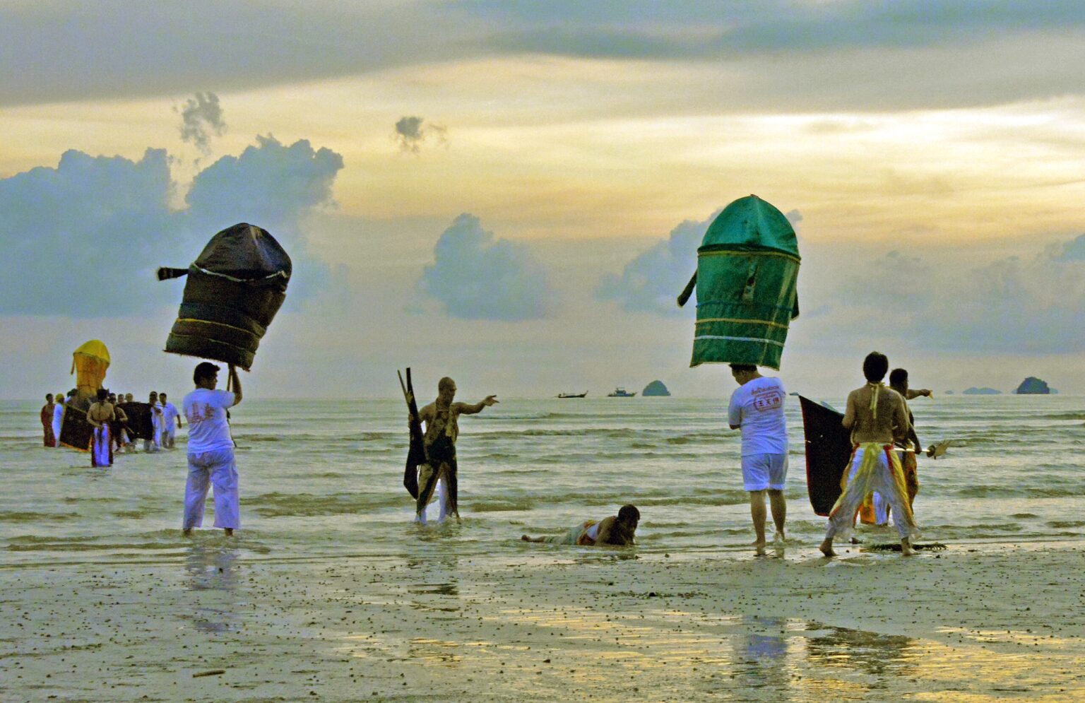 Nine Emperor Gods Festival: What, Why & Where? – A Thousand Miles Journey